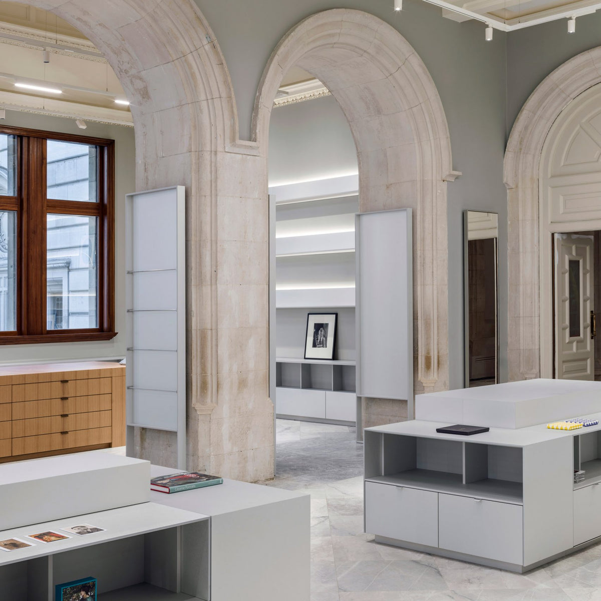 Alex Cochrane Architects designs shops to "embrace the elegant proport ...
